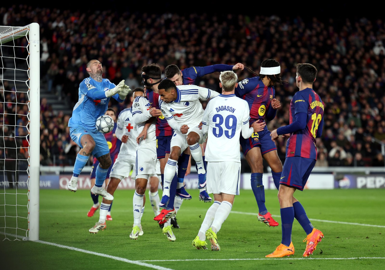 FC Barcelona 4-1 Copenhague: remontada para lograr el top 8
